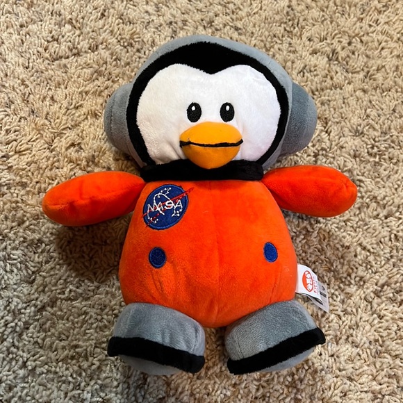 Toys | Brand New Science Museum Penguin Astronaut Plush Dressed In Nasa ...